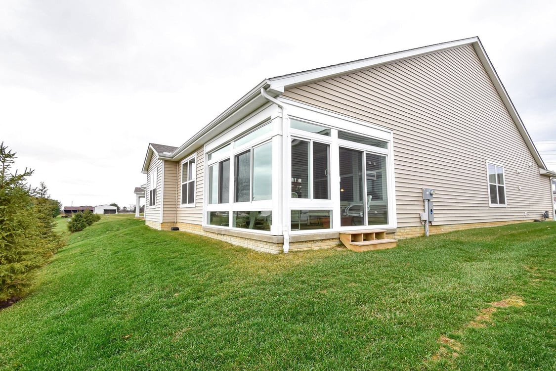 What is a Sunroom? A Complete Guide to This Bright and Beautiful Home ...